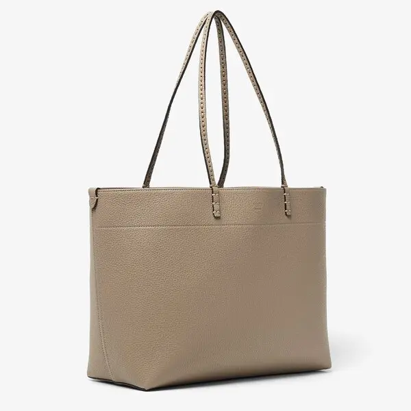 Fendi Rolldove Selleria Shopper With 218 Hand-sewn Topstitches