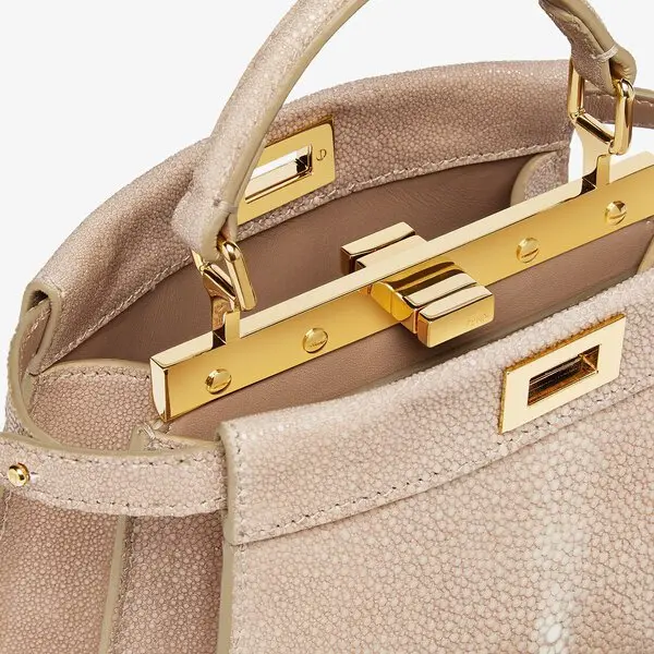 Fendi Peekaboo Iseeu Petitedove Gray Stingray Leather - Beige