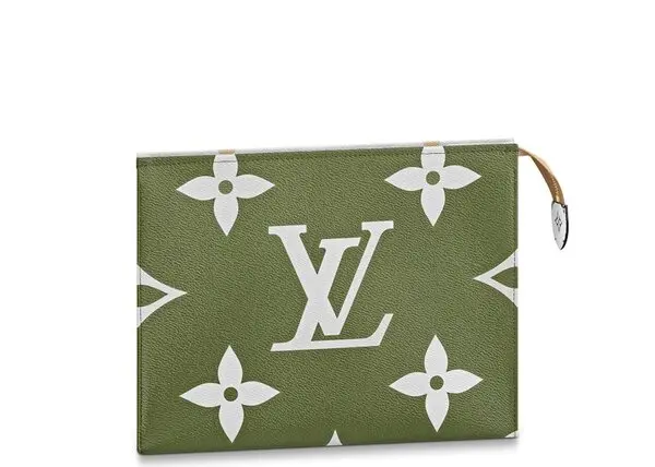 LOUIS VUITTON Toiletry Pouch 26 Monogram Giant - Khaki Green/beige