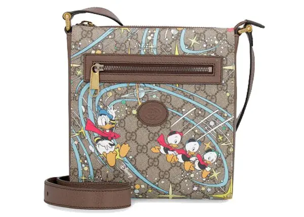 Gucci Gg Supreme Messenger Bag