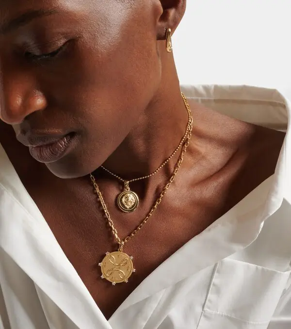 FOUNDRAE Strength Medium 18kt Pendant