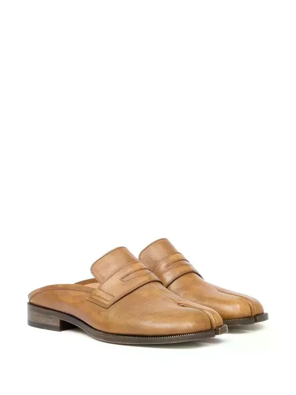 MAISON MARGIELA Tabi Loafer Mules - Neutrals