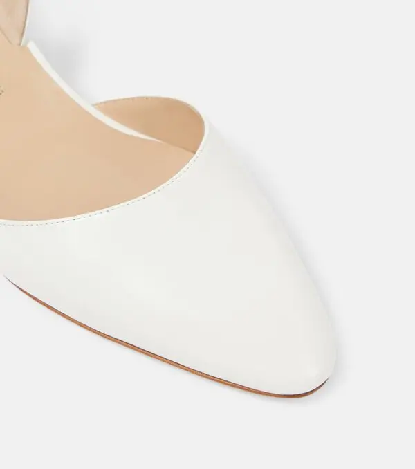 Manolo Blahnik Aspro 30 Leather Slingback Pumps - White