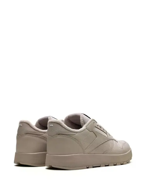 REEBOK X Maison Margiela Tabi Sneakers