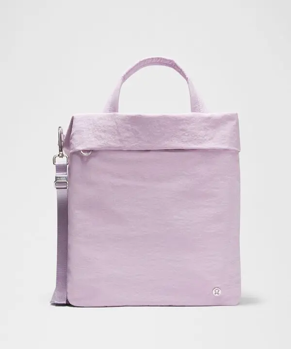 Lululemon On My Level Tote Bag 20l - Lilac Play/silver
