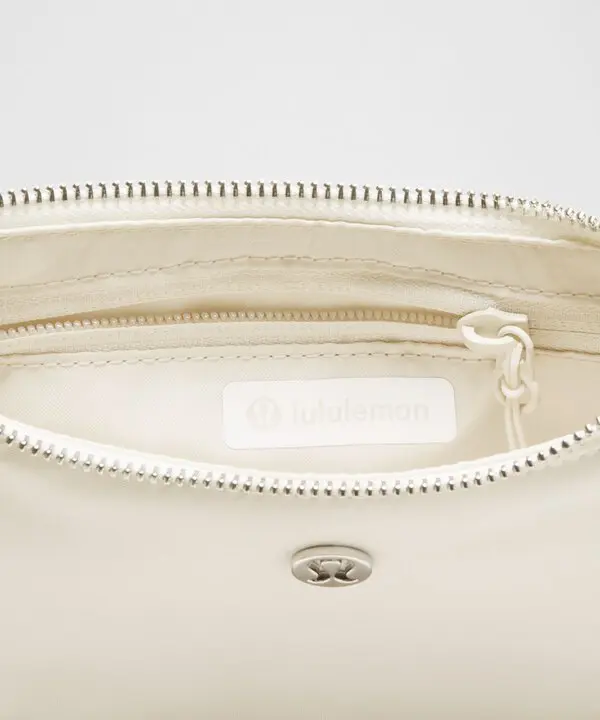 Lululemon City Essentials Mini Shoulder Bag - Light Ivory/silver