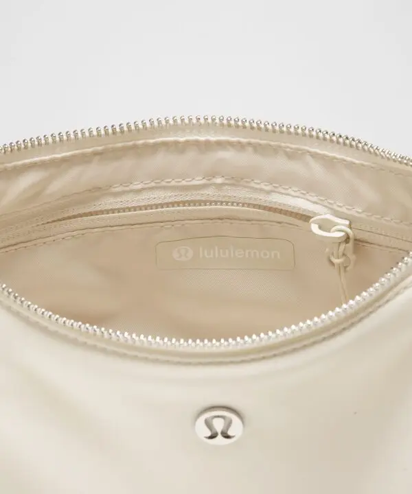 Lululemon City Essentials Small Shoulder Bag 3l - Light Ivory/silver