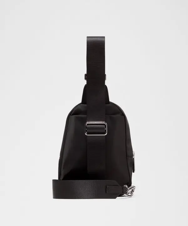 Lululemon Everywhere Sling Bag Small 2l