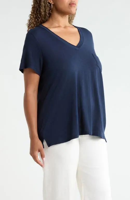 Caslon Short Sleeve Cotton & Modal V-neck Pocket T-shirt - Navy Still