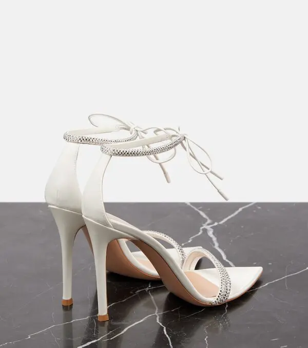 GIANVITO ROSSI Bridal Montecarlo 105 Embellished Sandals - White