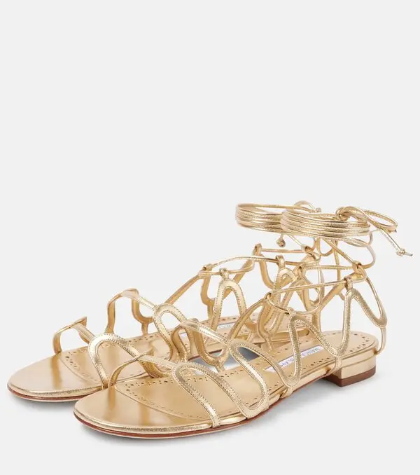 Manolo Blahnik Fawdaflat Metallic Leather Sandals - Gold