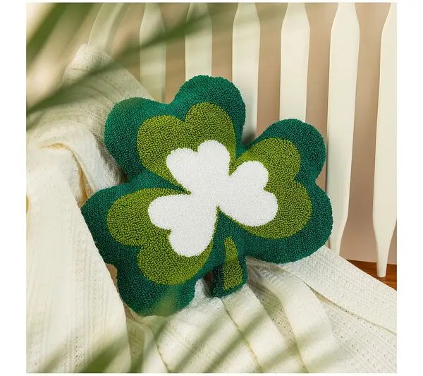 GLITZHOME 14'l St.patrick's Hooked Shamrock Sha Ped Pillow