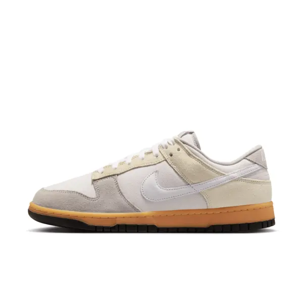 Nike Dunk Low Sneakers