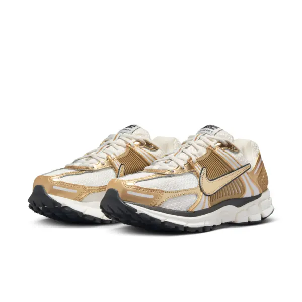 Nike Zoom Vomero Sneakers