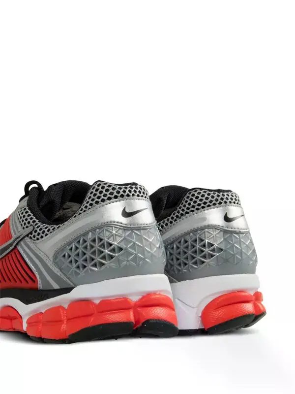 Nike Zoom Vomero 5 Sneakers - Silver
