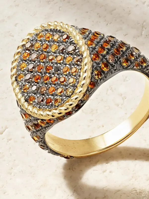 Yvonne Léon 9-karat Signet Ring