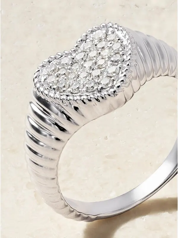 Yvonne Léon 9-karat White Gold Diamond Heart Signet Ring - Silver