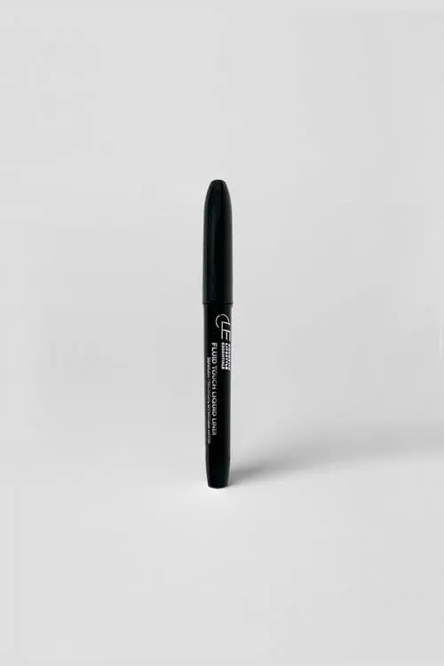 CLE COSMETICS Fluid Touch Liquid Liner - Black