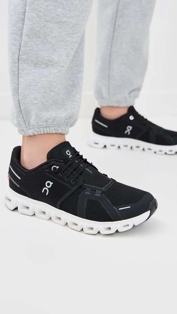 On Cloud Sneakers - Black White