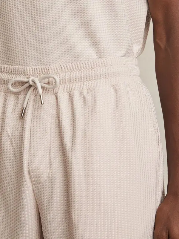 REISS Zano Textured Knit Shorts