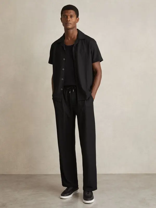REISS Rowden Textured-knit Tapered Trousers - Black