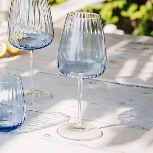VIETRI Francesca Amber Water Glass - Light Blue