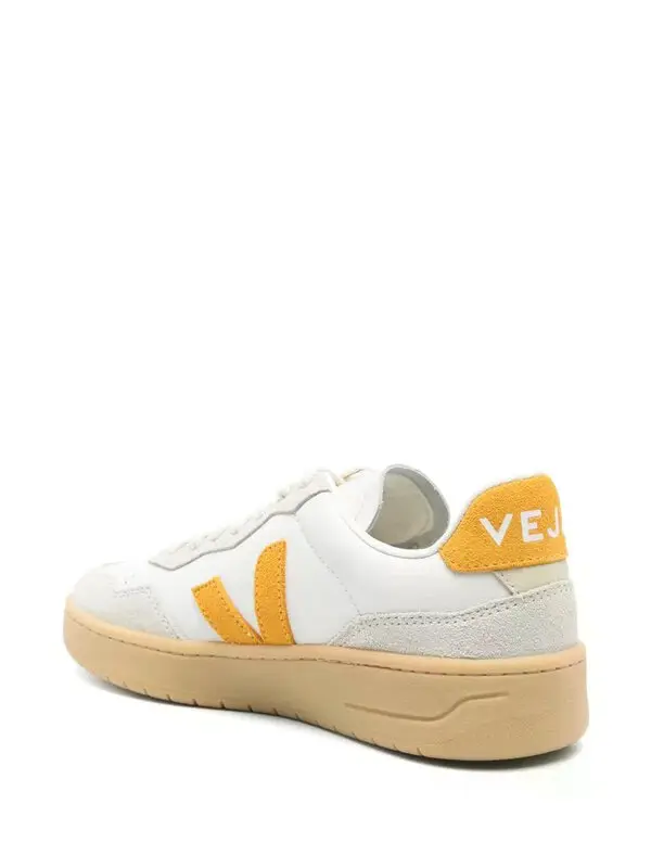 VEJA V-90 Sneakers - White