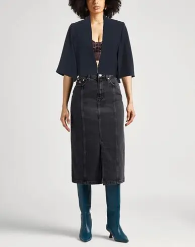 CARACTÈRE Crepe Cape