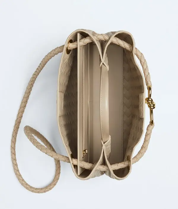 Bottega Veneta Intrecciato Leather Andiamo Top Handle Bag - Ecru