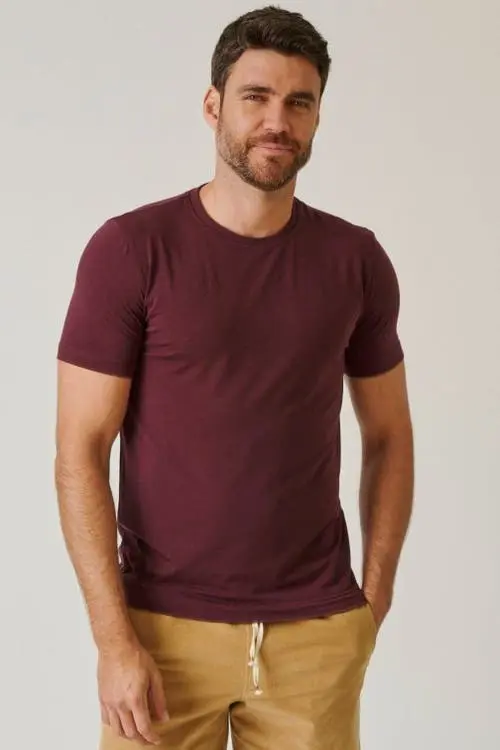LEISURE LAB Everyday T-shirt - Maroon