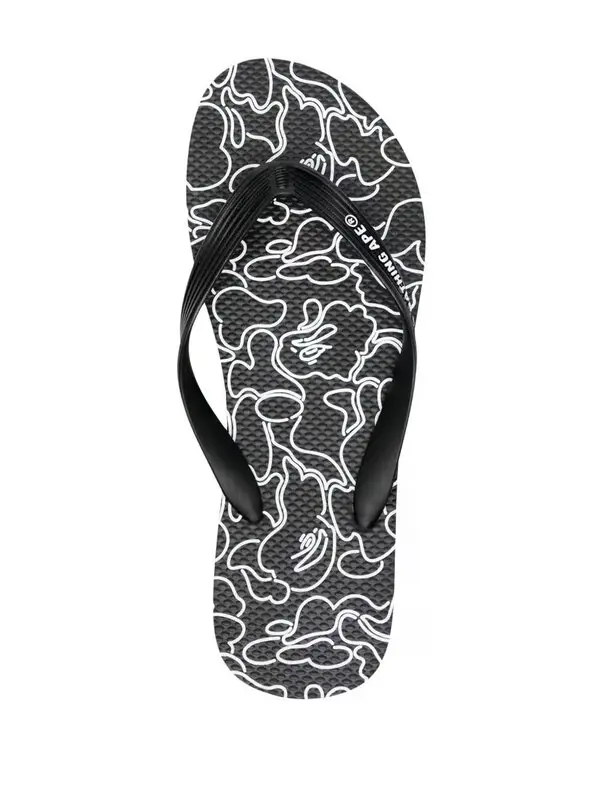 A BATHING APE Camouflage Flip-flops