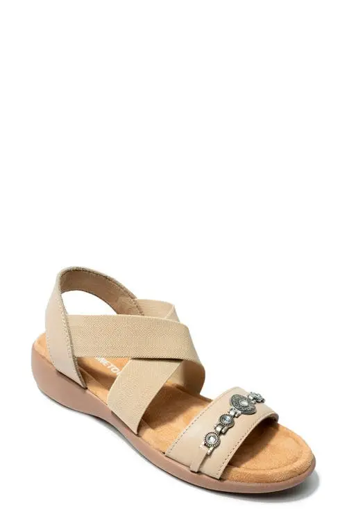 Minnetonka Brida Sandal - Beige