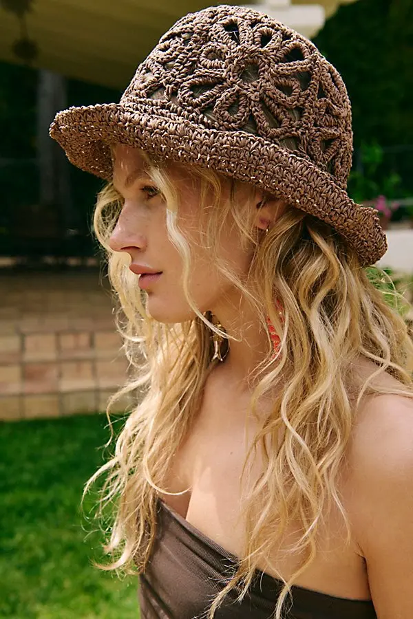 Free People Cut-out Daisy Straw Bucket Hat - Coffee