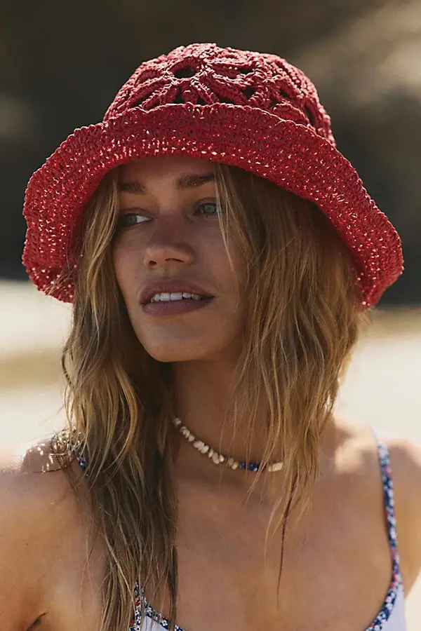Free People Cut-out Daisy Straw Bucket Hat - Red