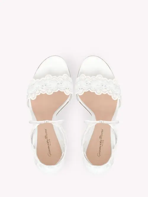 GIANVITO ROSSI Evie Sandal - White