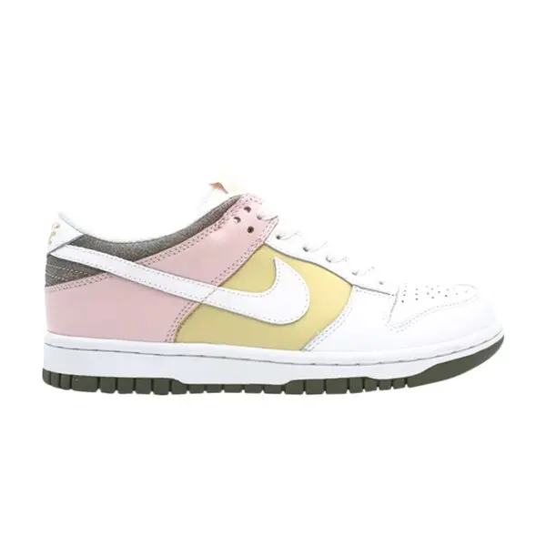 Nike Dunk Low Sneakers