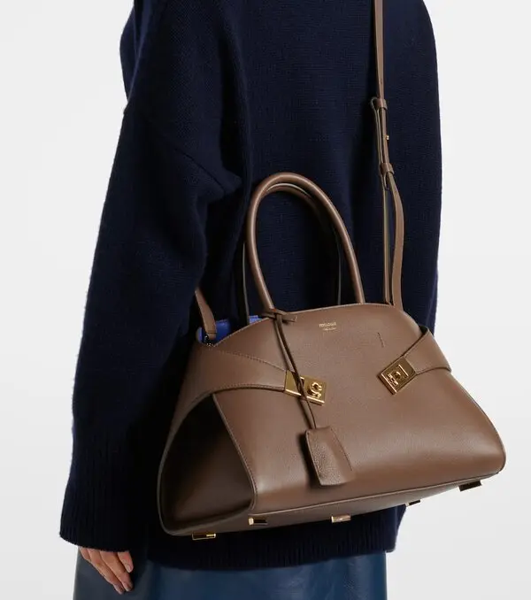FERRAGAMO Hug Medium Leather Tote
