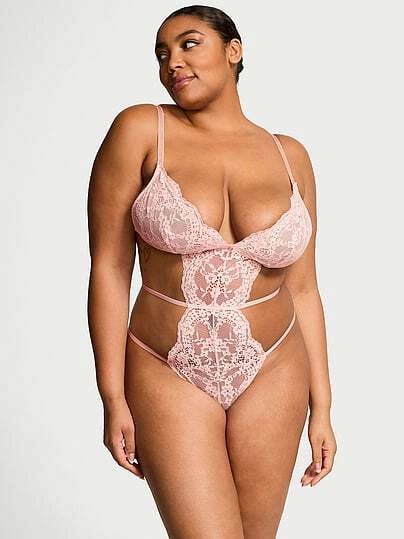 Victoria's Secret Dream Angels Dare To Lace Strappy Triangle Teddy - Pink