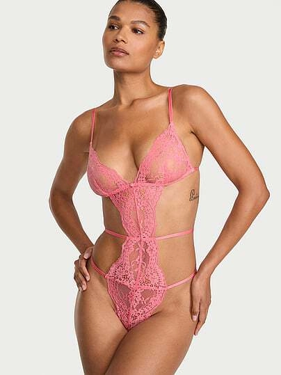 Victoria's Secret Dream Angels Dare To Lace Strappy Triangle Teddy - Pink