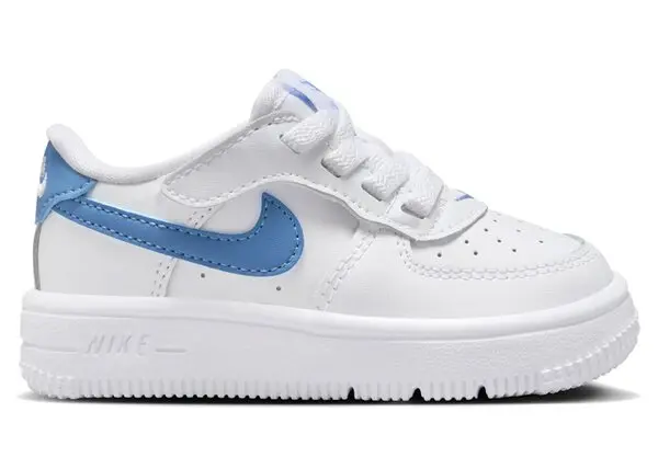 Nike Low Top Sneakers - White/blue Beyond