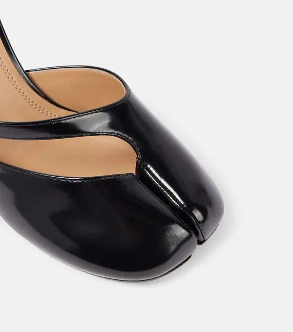 MAISON MARGIELA Tabi Leather Pumps - Black