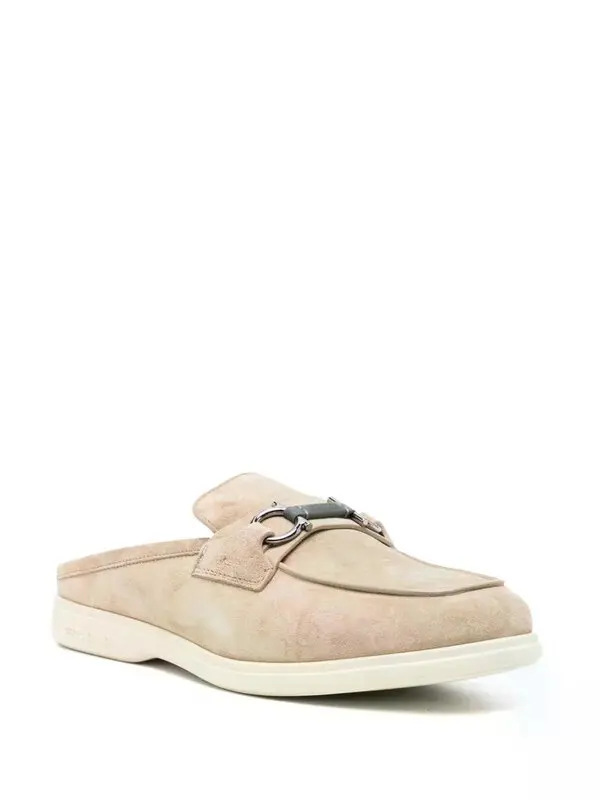 FERRAGAMO Logo Loafers - Neutrals