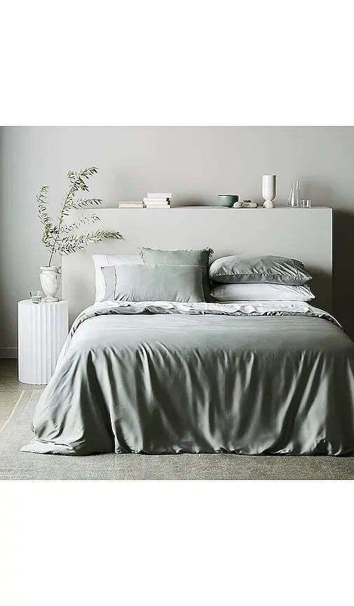 ETTITUDE Signature Sateen Duvet Cover In Cloud - Sage