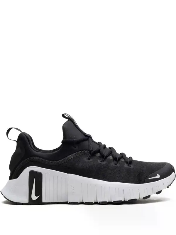 Nike Low Top Sneakers - Black