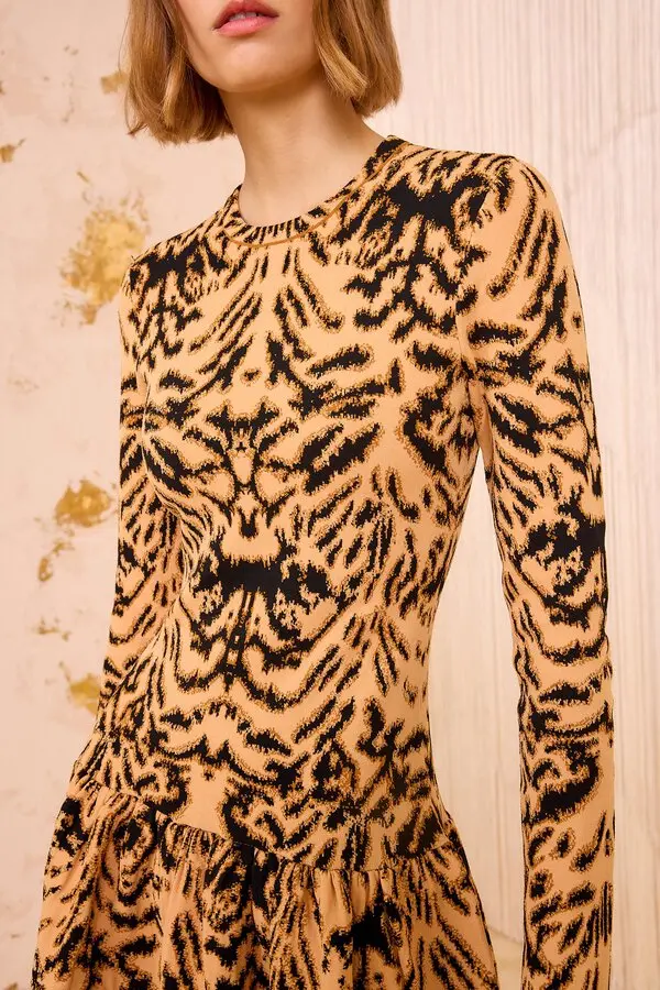 camryn jacquard cutout dress in gold Knit Long Sleeve 2025-JUL