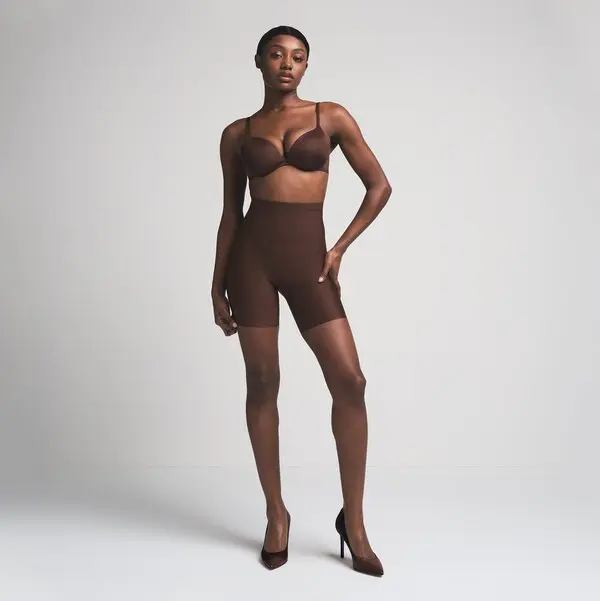 SKIMS Core Sculpt Mid Rise Short | Black | | Body - Cocoa