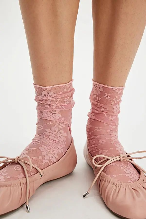 HIGH HEEL JUNGLE Ava Lace Crew Socks - Pink