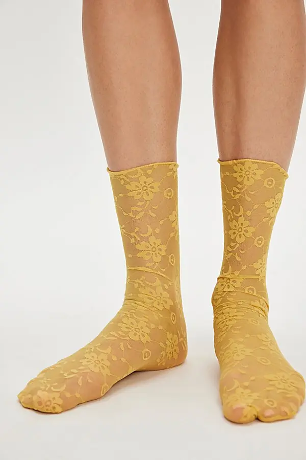 HIGH HEEL JUNGLE Ava Lace Crew Socks - Yellow