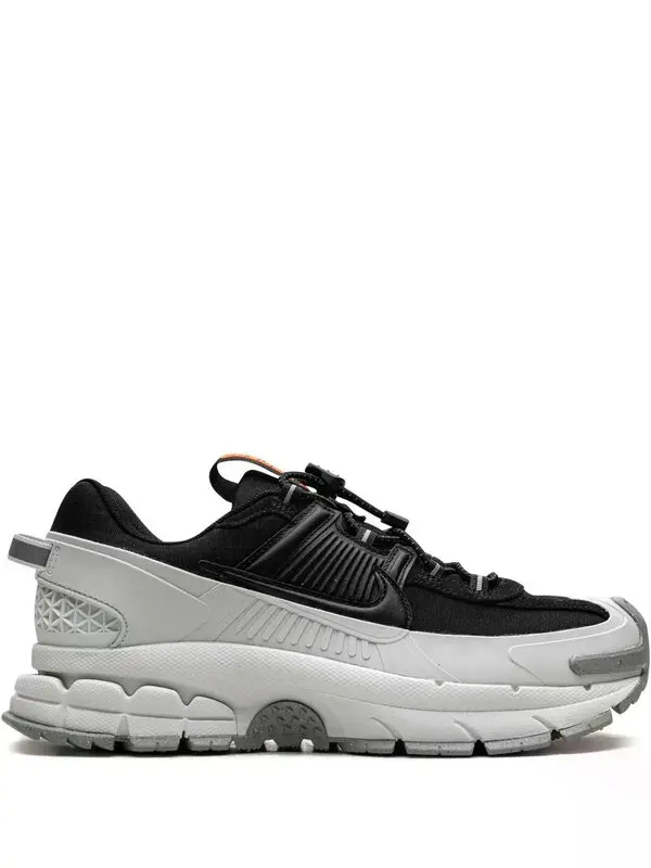 Nike Zoom Vomero 5 Roam Sneakers - Black