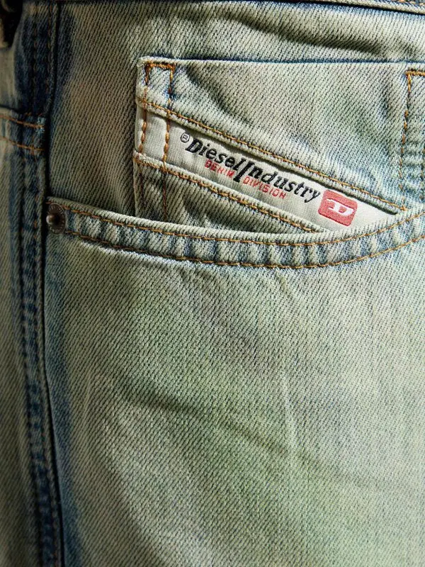 DIESEL® D-eeper-s Straight Jeans